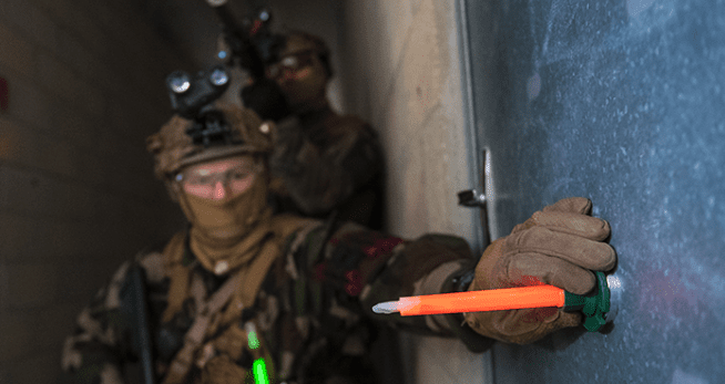 Chemical lights for marking equipment and buildings | Betalight-tactical