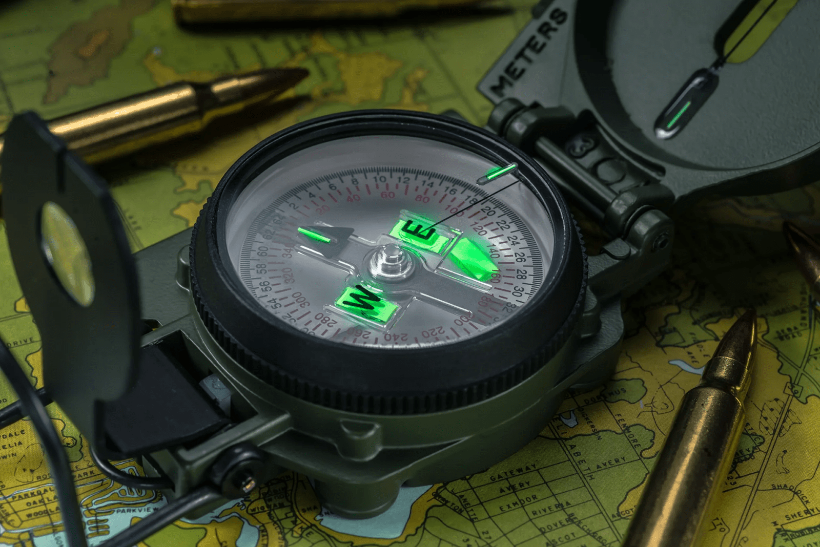 Tritium Compass 3H: Precise Navigation, Self-Illuminating